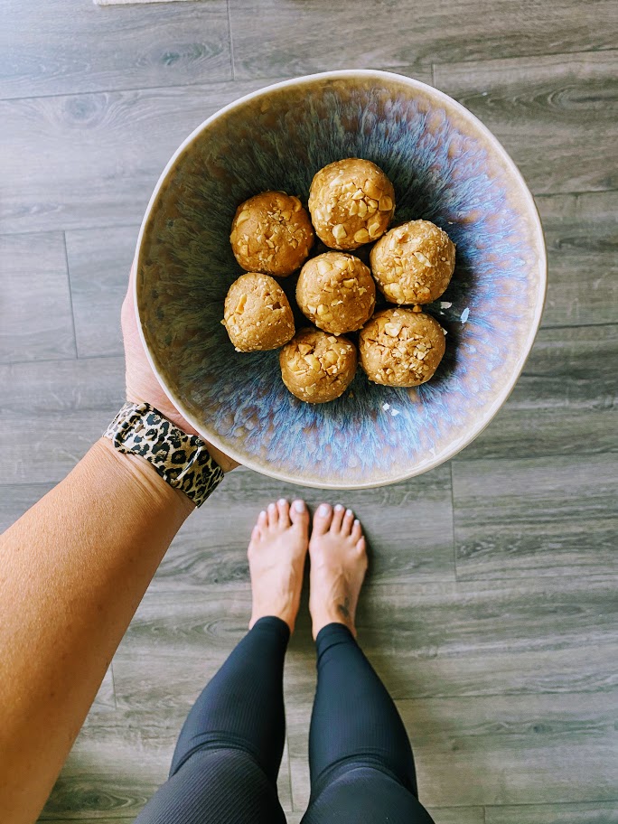 Healthy Peanut Butter Cookie Poppers - The Happy and Wholesome Mommy