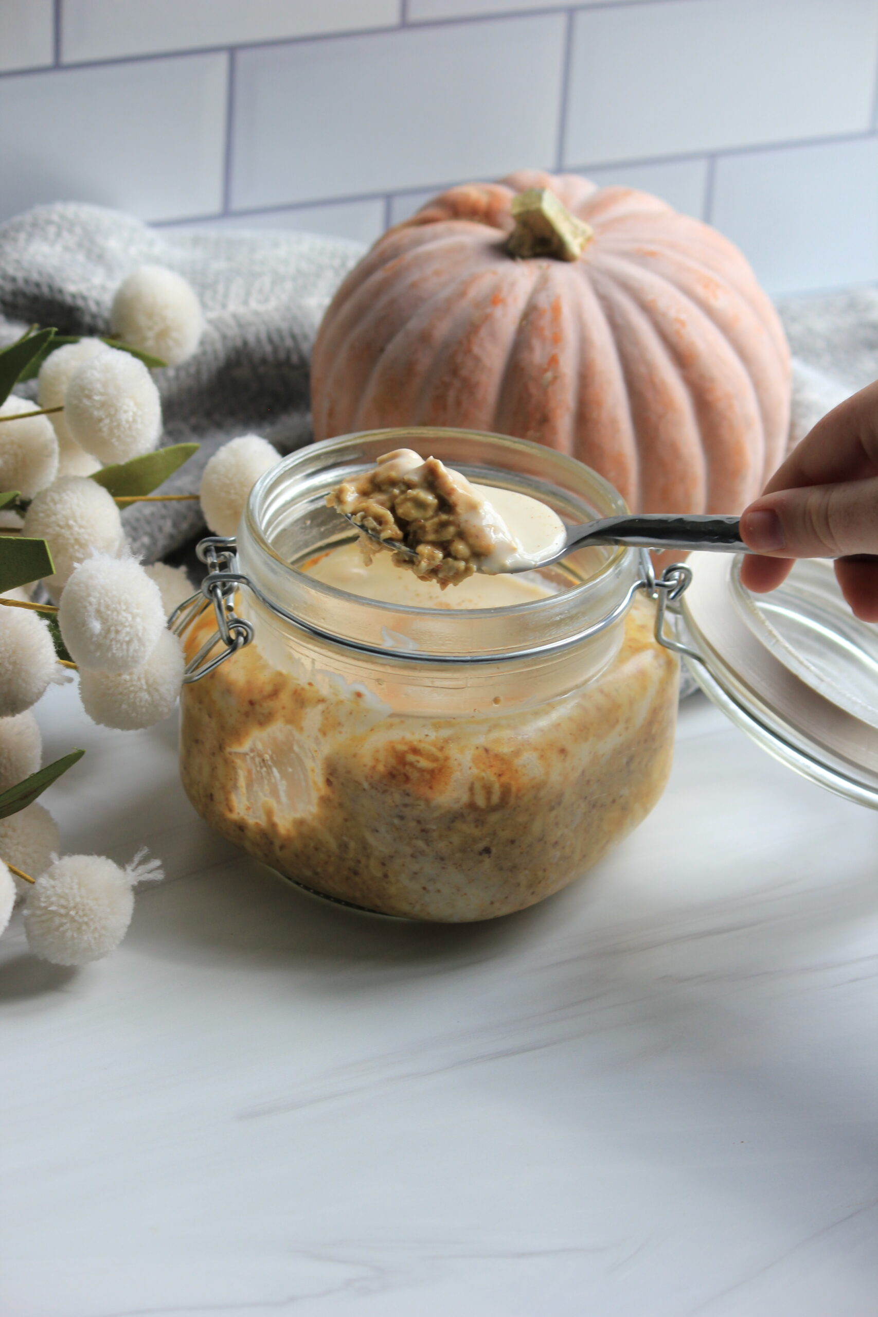 Healthy Fall Overnight Oats (dairy-free) - The Happy and Wholesome Mommy