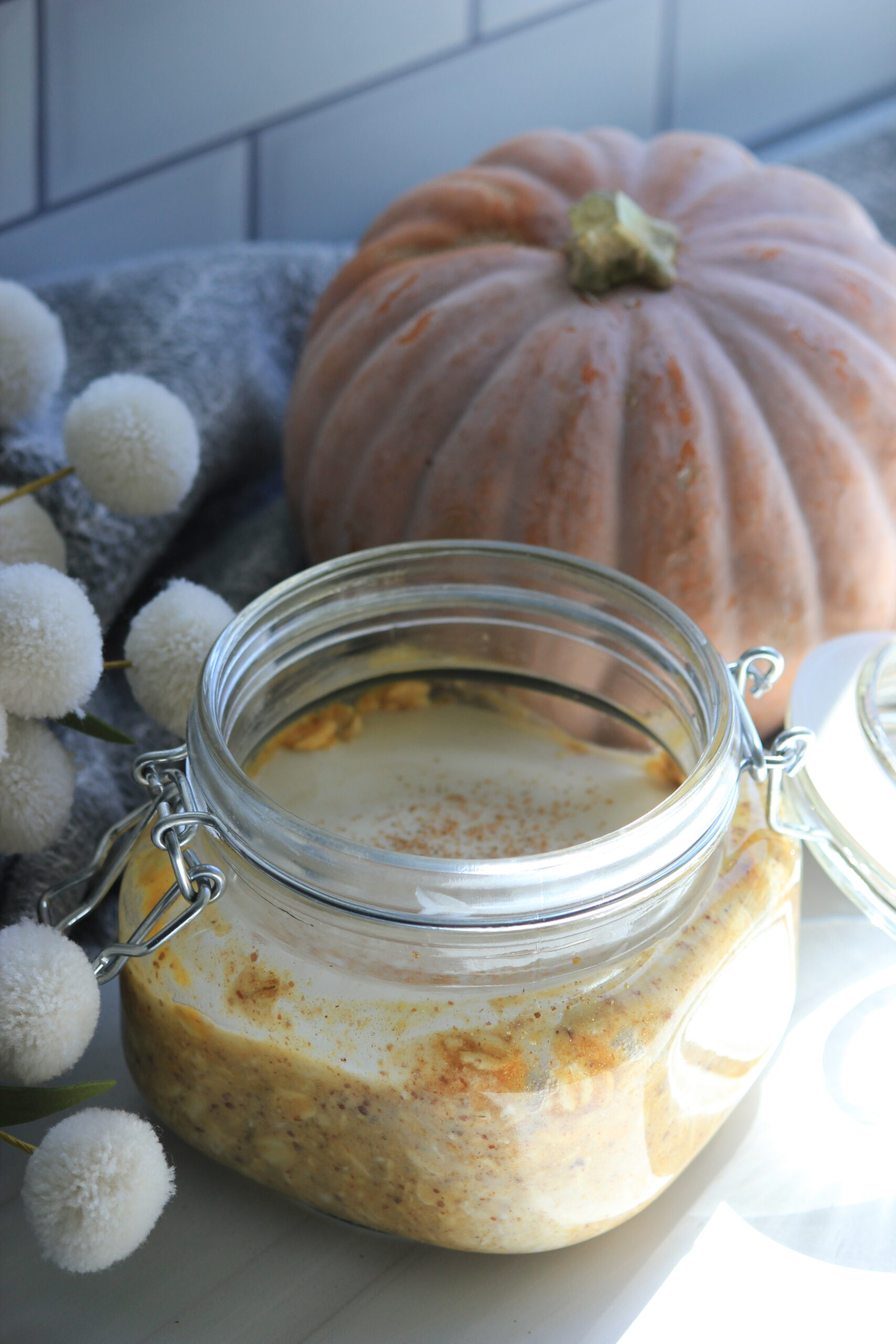 Healthy Fall Overnight Oats (dairy-free) - The Happy and Wholesome Mommy