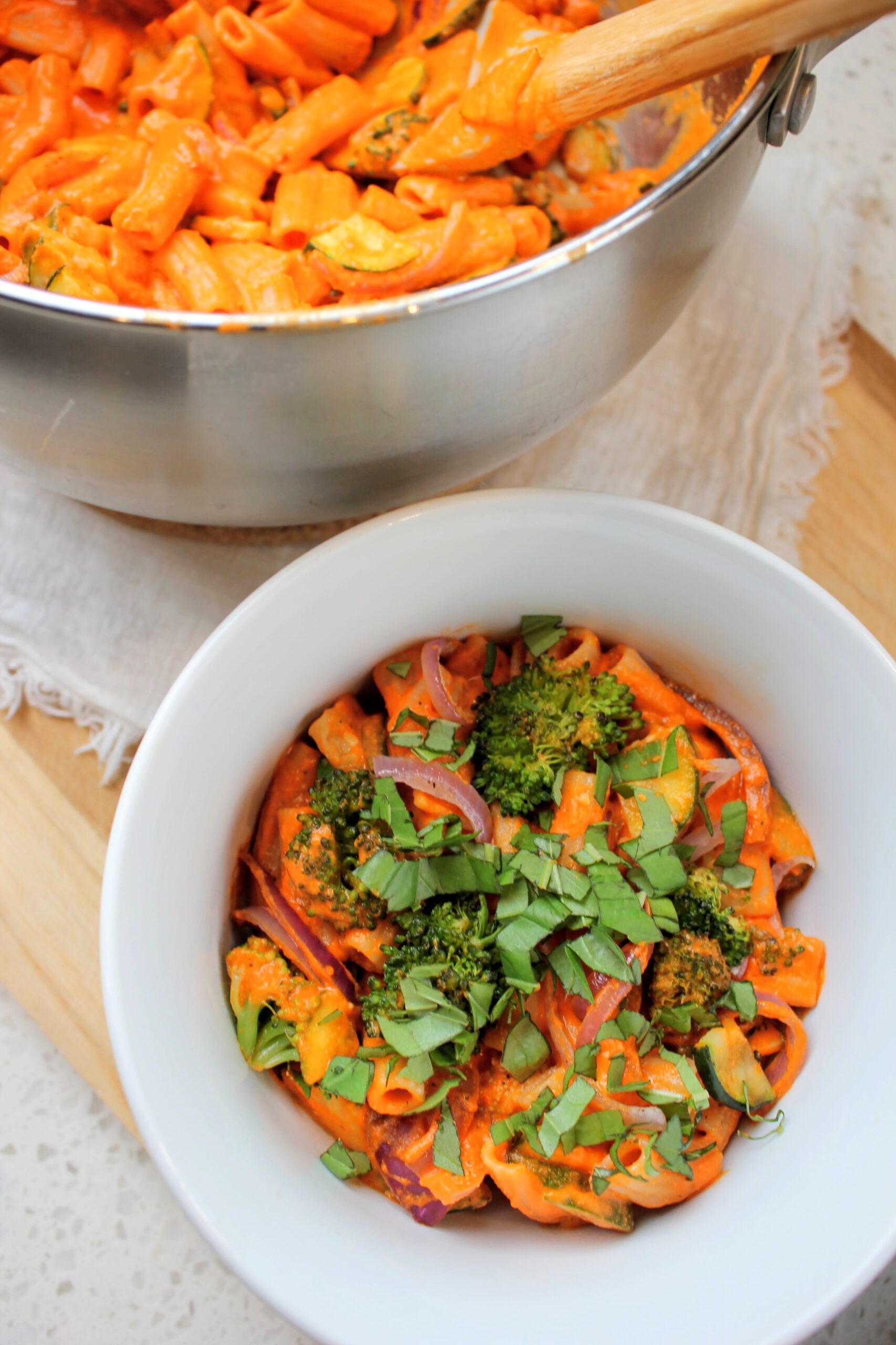 Vegan Roasted Bell Pepper and Veggie Pasta - The Happy and Wholesome Mommy