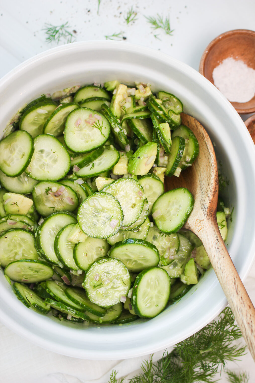 Simple Cucumber Salad with Fresh Dill (vegan)